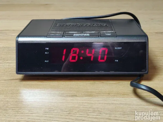 Pearl radio/sat/budilnik - KupujemProdajem