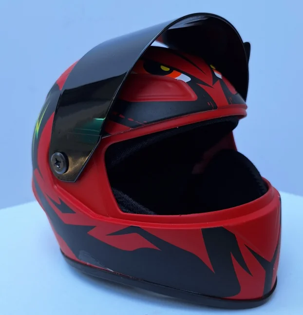 Ukrasne mini makete MOTO GP kacige kod 4 - KupujemProdajem