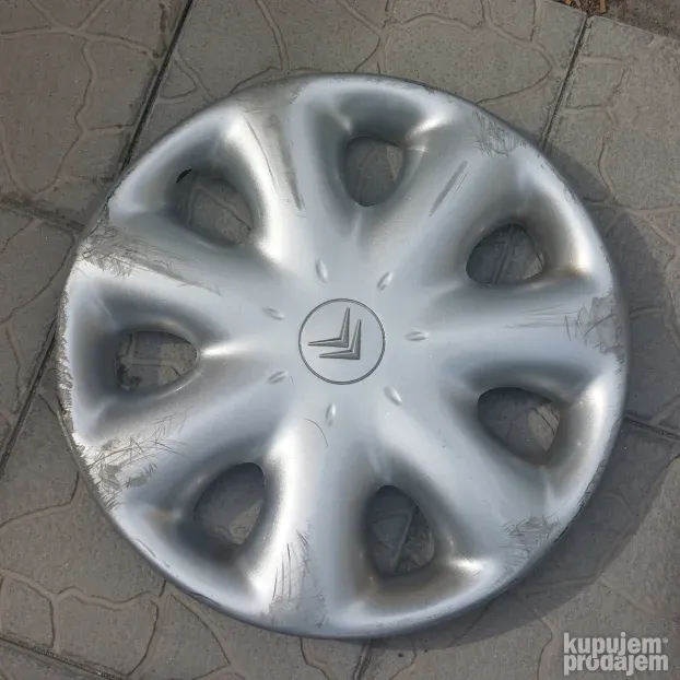 Citroen ratkapna 15 inca ratkapna 1 kom original - KupujemProdajem