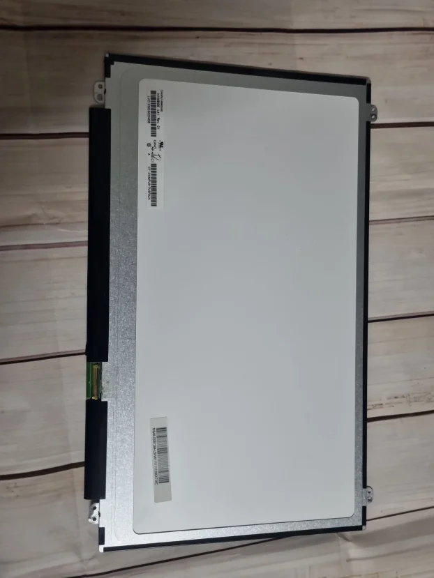 Ekran Slim Led 15.6 40 pin N156BGE L41 - KupujemProdajem