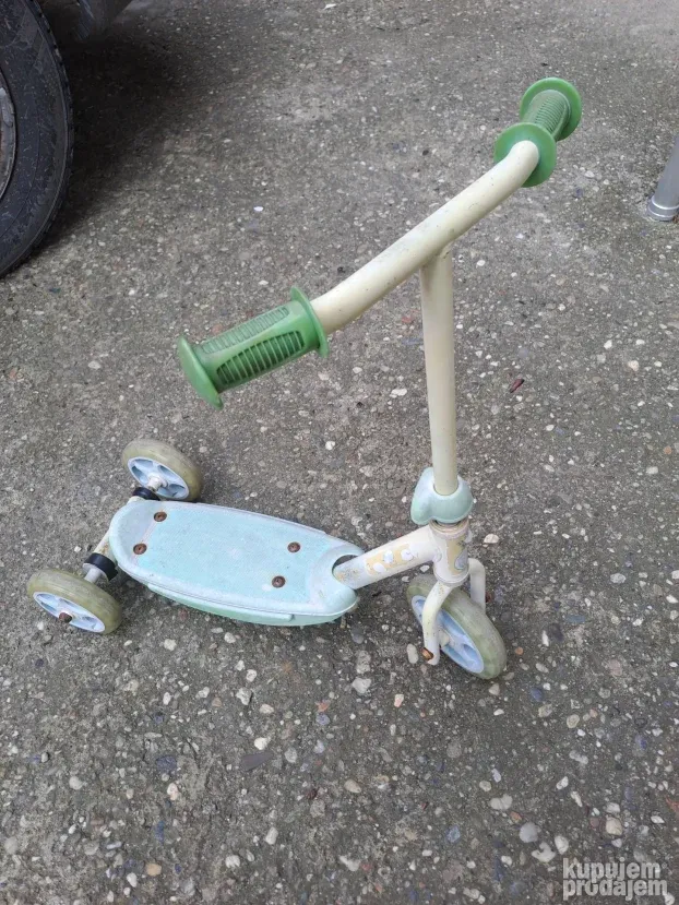 Deciji trotinet - KupujemProdajem