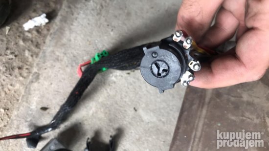 Ulozak brave paljenja pezo 307 - KupujemProdajem