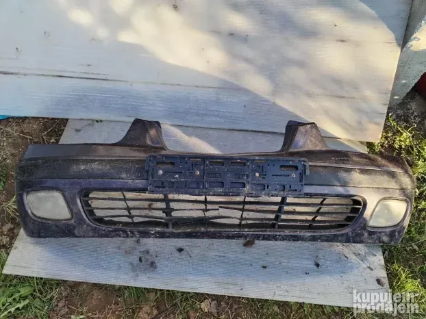 Hyundai elantra prednji branik od 2001 - KupujemProdajem