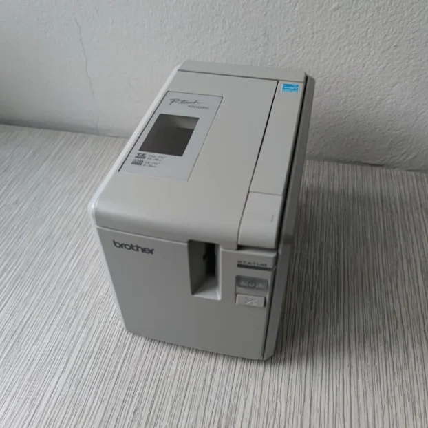 BROTHER P-touch 9700PC štampač nalepnica - KupujemProdajem
