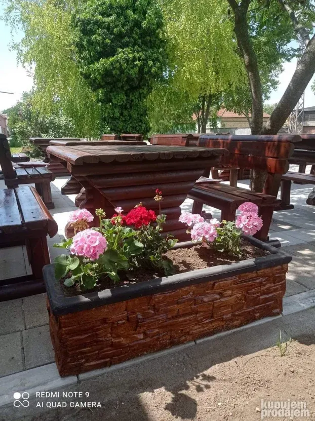 Behaton, ivicnjaci, kanalice, kape, cesme, zardinjere - KupujemProdajem