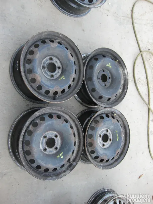 Touran felne celicne 16 ce polovne ispravne originalne - KupujemProdajem