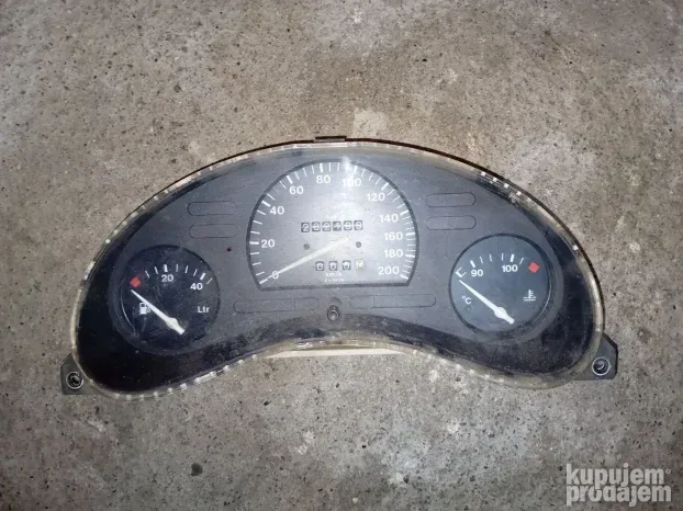 Km sat instrument tabla Opel Corsa B - KupujemProdajem