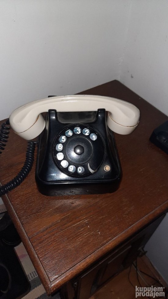 Stari bakelitni telefon Iskra - KupujemProdajem