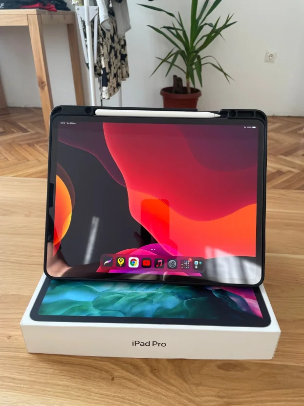 iPad Pro 12.9" 4 gen 256GB Space Gray + Apple Pencil 2 - KupujemProdajem