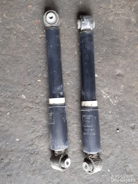 Zadnji amortizeri smart fortwo - KupujemProdajem