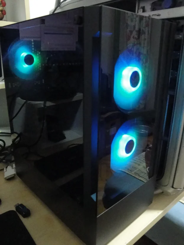 Kompjuter/ ARMS/ i7 8700/ 32Gb/ 6700 10G/ 1Tb/ Garancija - KupujemProdajem