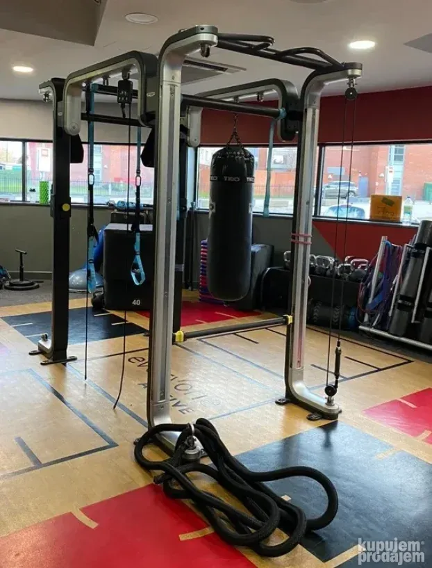 Technogym Omnia 8 Functional trainer - KupujemProdajem