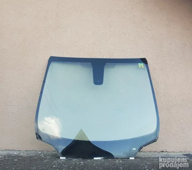 Šoferšajbna šoferka vetrobran za Peugeot Pežo 308 - KupujemProdajem