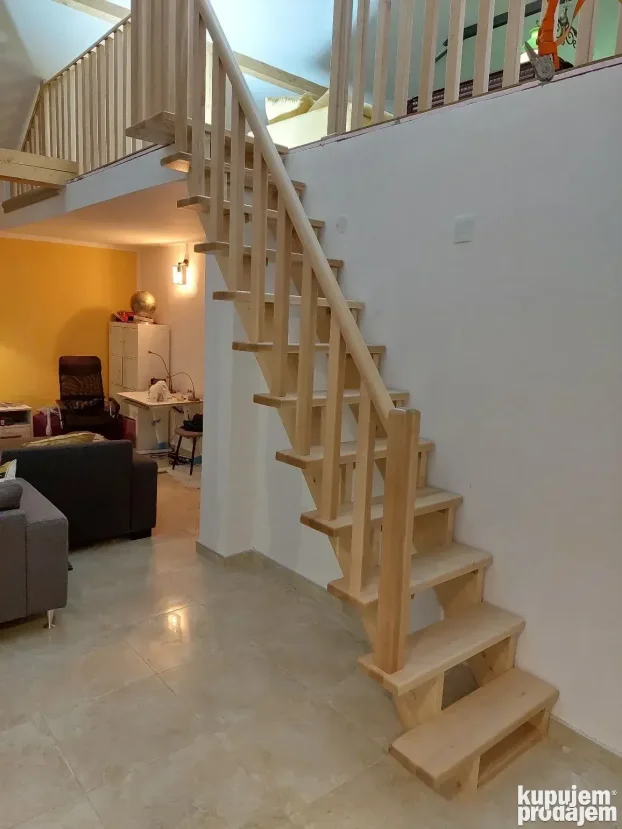 Stepenice sa galerijom - KupujemProdajem