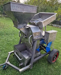 Mlin prohromski pasirka za voće jabuka, dunja šljiva šipurak ...