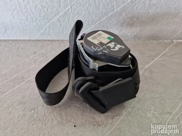 Audi A3 8P 3Vrata Prednji desni pojas 8P3857706A - KupujemProdajem