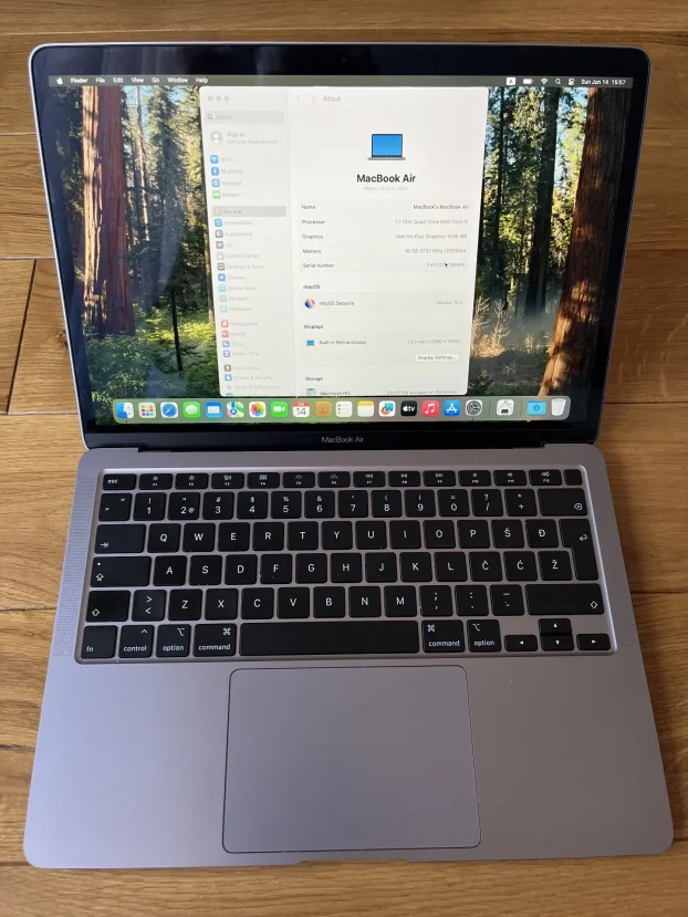 Macbook Air 2020 i5 1.1 GHz/16GB/250GB 13.3 Retina - KupujemProdajem