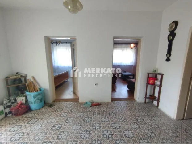 Kuća na prodaju - Perlez, Zrenjanin - KupujemProdajem