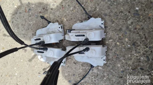 Citroen c3 brava za vrata - KupujemProdajem