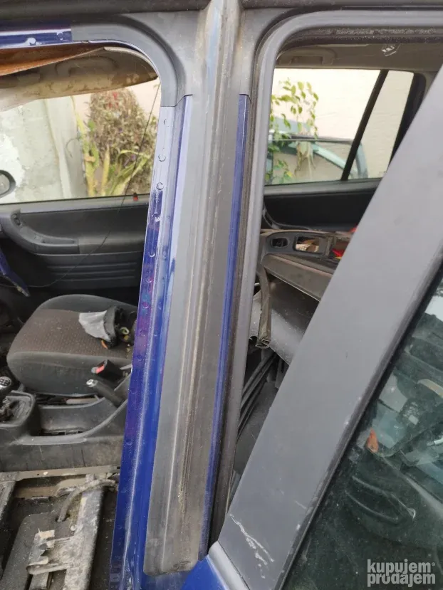 Zaštitna guma keder na stubu Zafira A - KupujemProdajem