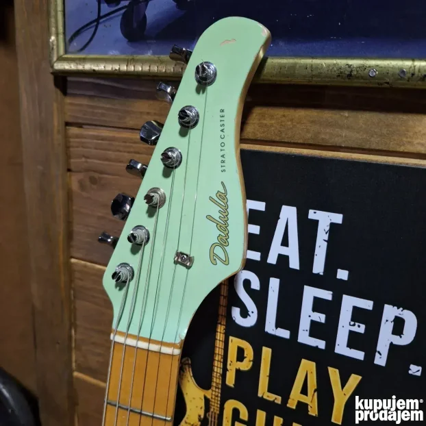 Custom Shop Level Hand Made Dadula Stratocaster - ZAMENA - KupujemProdajem