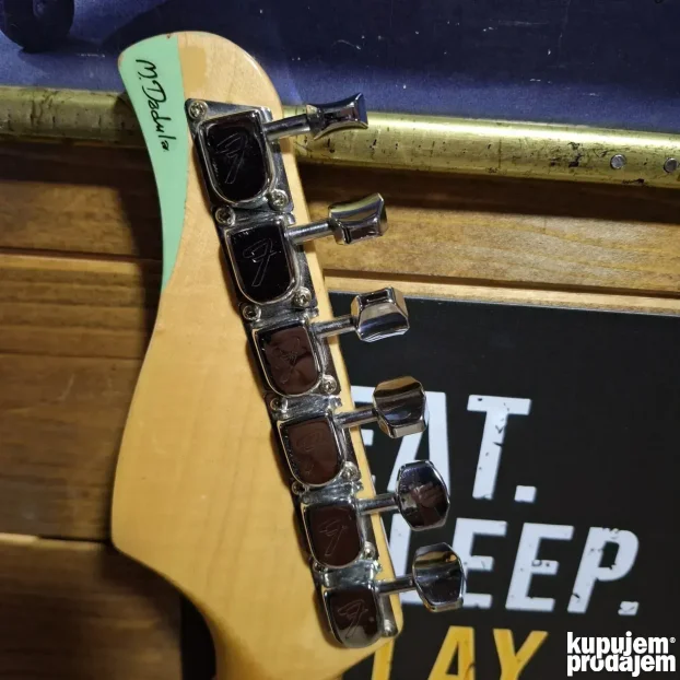 Custom Shop Level Hand Made Dadula Stratocaster - ZAMENA - KupujemProdajem