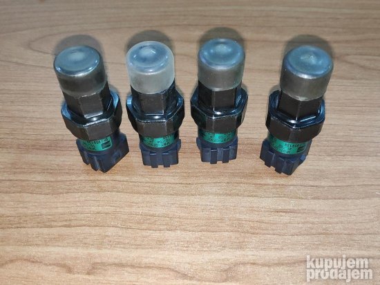 Presostat klime original Seat, VW, Ford 6K0 959 139 - KupujemProdajem