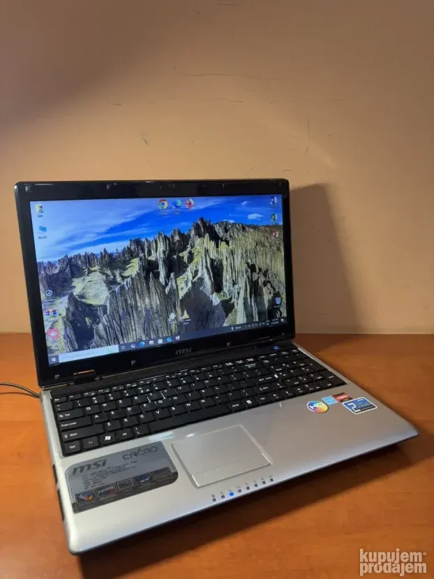 MSI AMD Dual Core /4gb DDR3/120gb SSD/15.6"/Win10 - KupujemProdajem