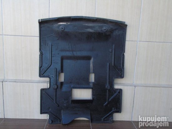 Mercedes E W124 (85-95) Pvc zastita motora sus pleh benz - KupujemProdajem