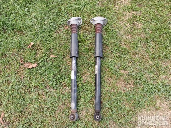 Amortizeri zadnji - Golf 4 Bora Skoda Octavia - KupujemProdajem