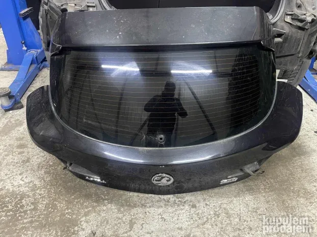 Gepek vrata opel astra j gtc 3 vrata Z22C kod boje - KupujemProdajem