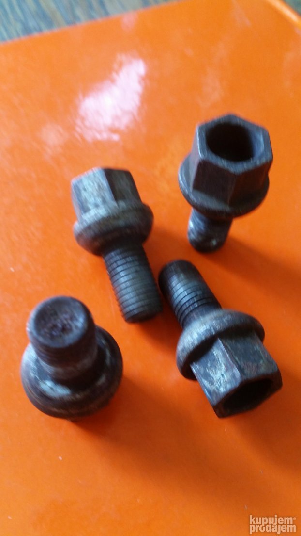 zavrtanj tocka mercedes - KupujemProdajem