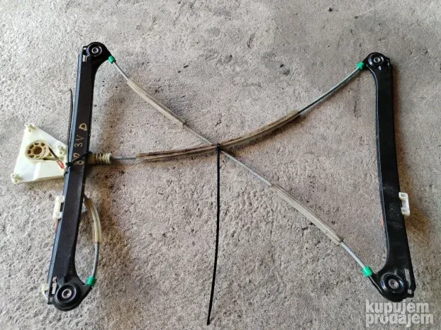 audi a3 8p 3 vrata desni podizac stakla - KupujemProdajem