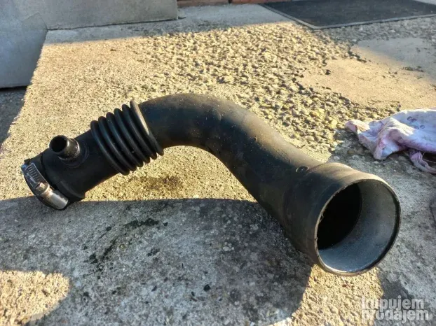 Crevo turbine reno megan 2 od filtera vazduha do turbine - KupujemProdajem