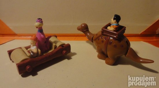 porodica Kremenko vilma na pijaci i dino istraživač - KupujemProdajem