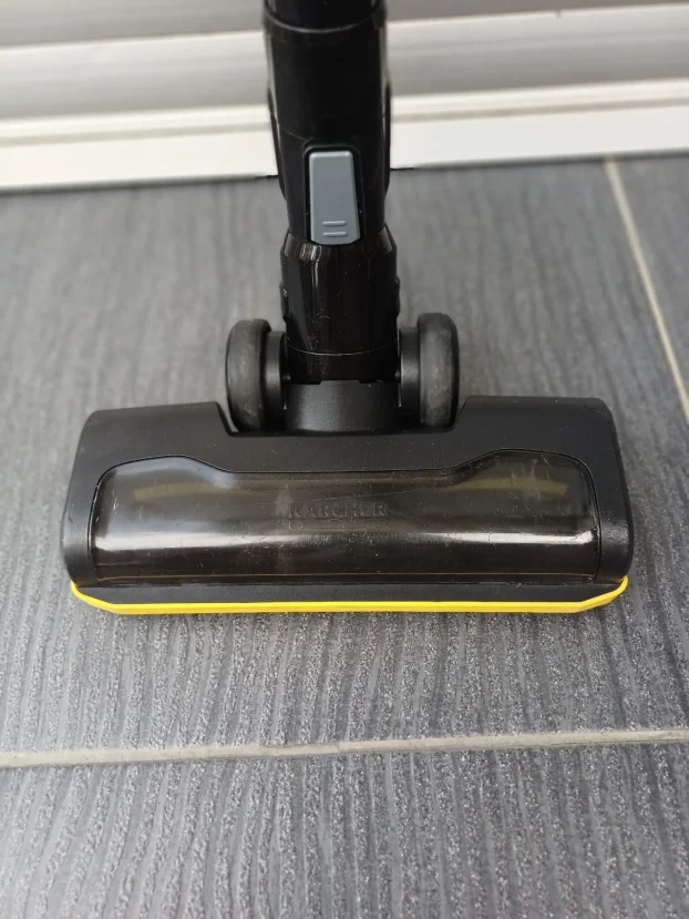 Stapni usisivac Karcher VC 4, uvoz Svajcarska - KupujemProdajem