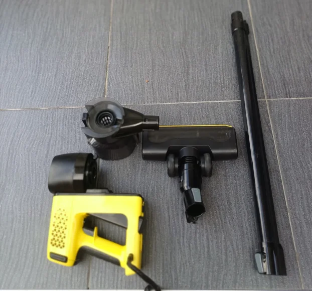 Stapni usisivac Karcher VC 4, uvoz Svajcarska - KupujemProdajem