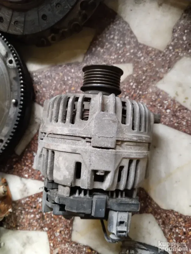 Alternator golf 4 - KupujemProdajem