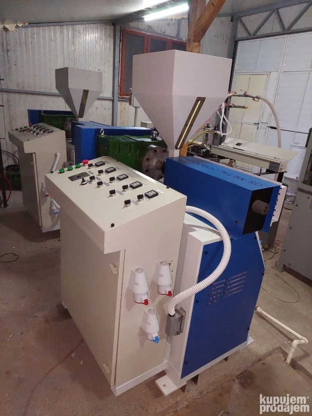 Extruder za rebrasta creva - KupujemProdajem