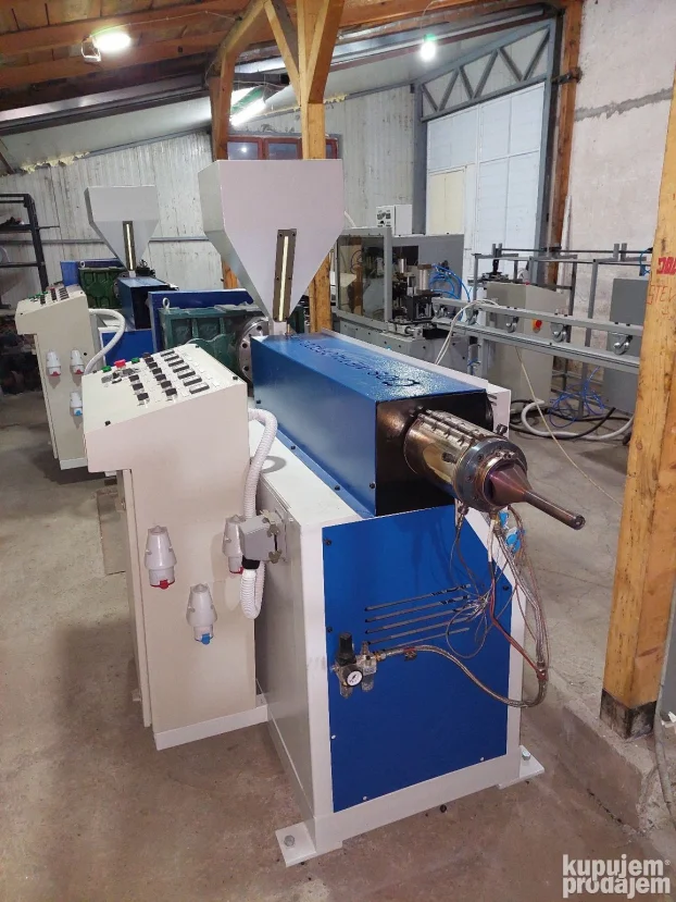 Extruder za rebrasta creva - KupujemProdajem