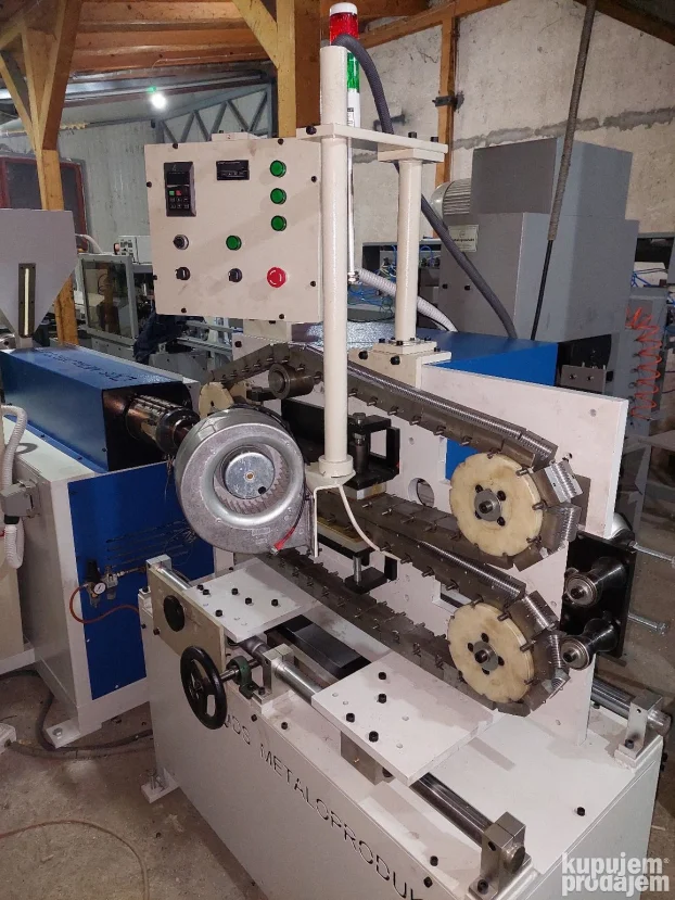 Extruder za rebrasta creva - KupujemProdajem