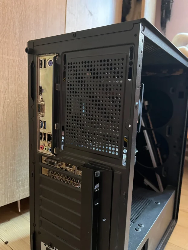 gaming pc ryzen 5 5500 / gtx 1650 / 16gb ram / ssd 256gb - KupujemProdajem