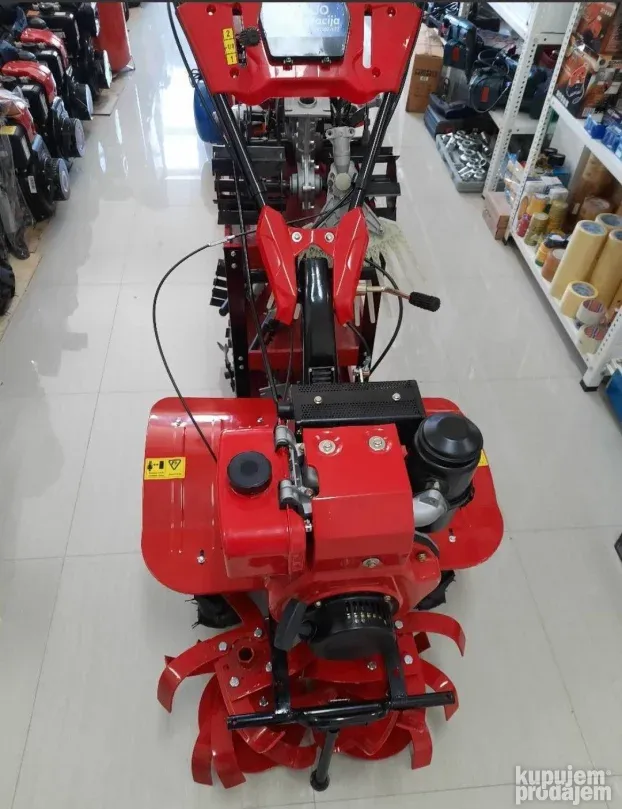 Motokultivator Benasi 8 ks sa dve i tri brzine - KupujemProdajem
