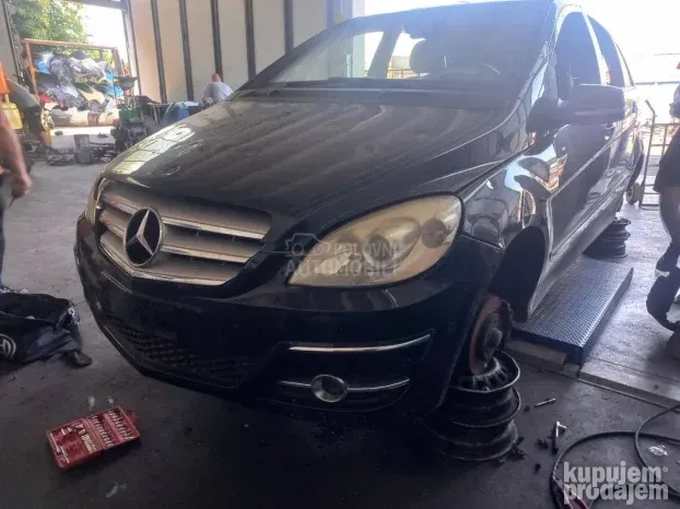 Polovni delovi za Mercedes B klasu W245 - KupujemProdajem