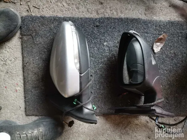 Retrovizor Passat B7 - KupujemProdajem