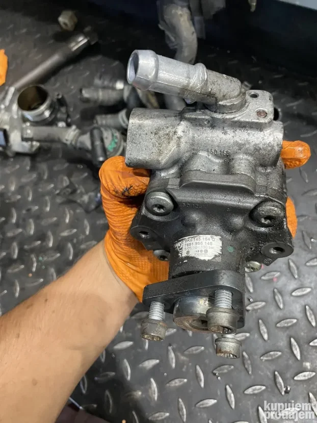 Audi a4 a5 servo pumpa 8k0145154 - KupujemProdajem