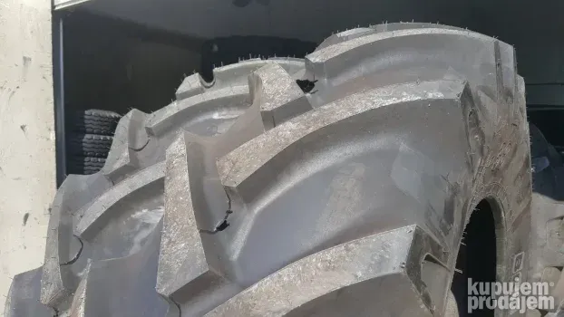18.4-38 BKT gume za traktor 12 platana - PREMIUM - 18 4 38 - KupujemProdajem
