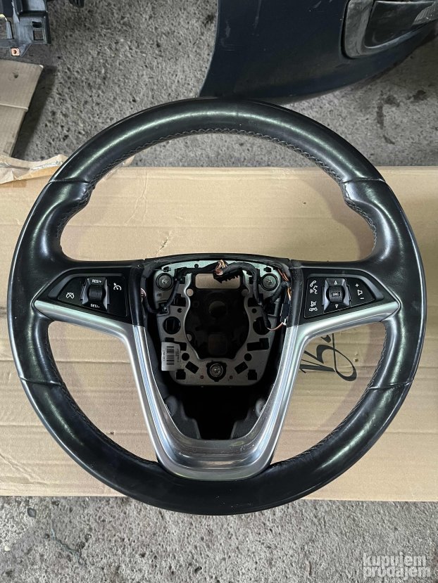 Volan opel insignia - KupujemProdajem