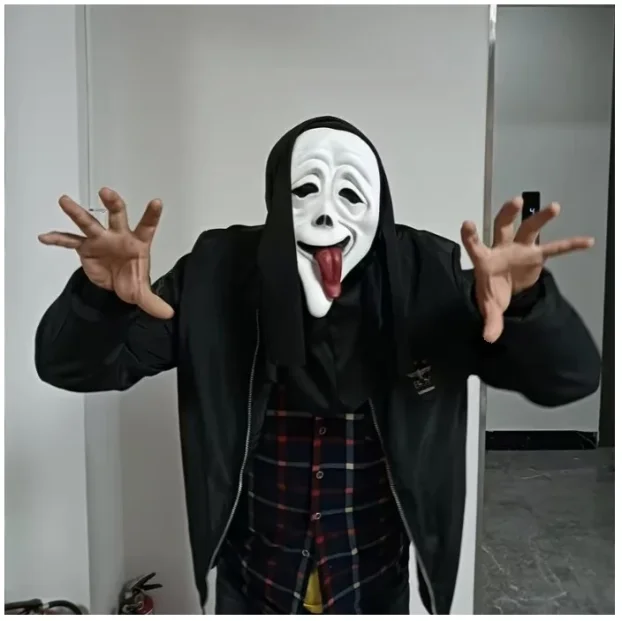 Maska Scream Vrisak Za Noc Vestica Halloween Maskenbal M1 - KupujemProdajem