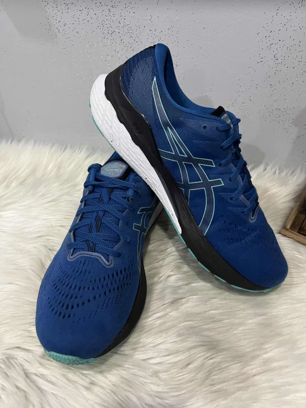 Patike Asika gel kayano 28 broj je 45 - KupujemProdajem